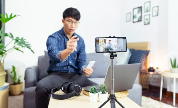 5 Asian YouTubers You’ll Surely Learn A Lot From | GetKobe